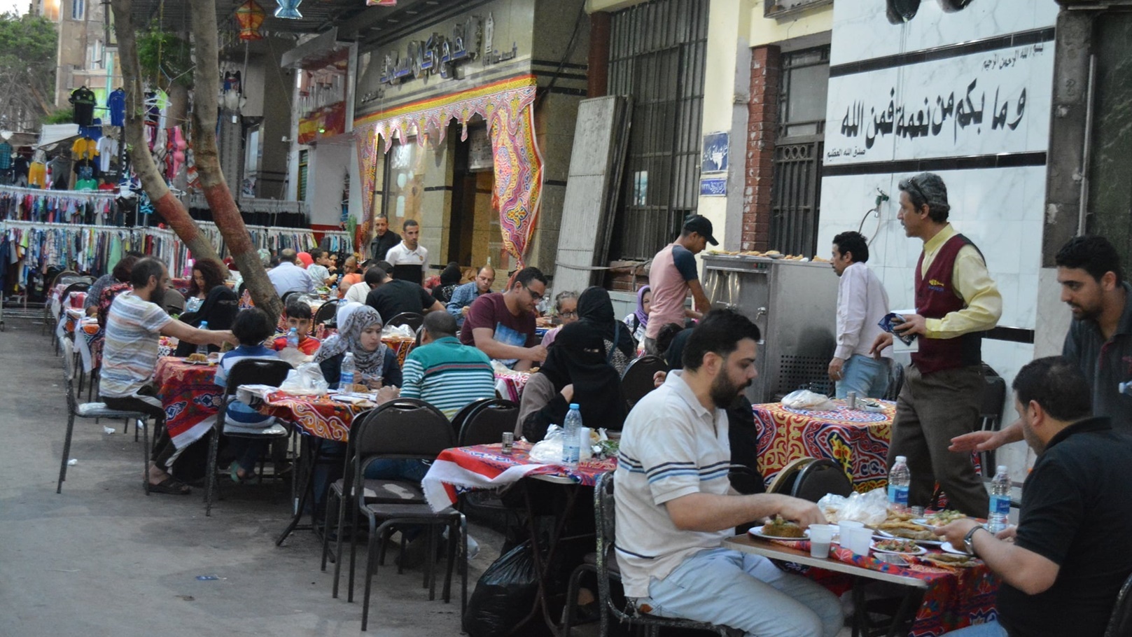 أكثر من قرن.. "زكي السماك" حكاية أقدم مطعم سمك في مصر...